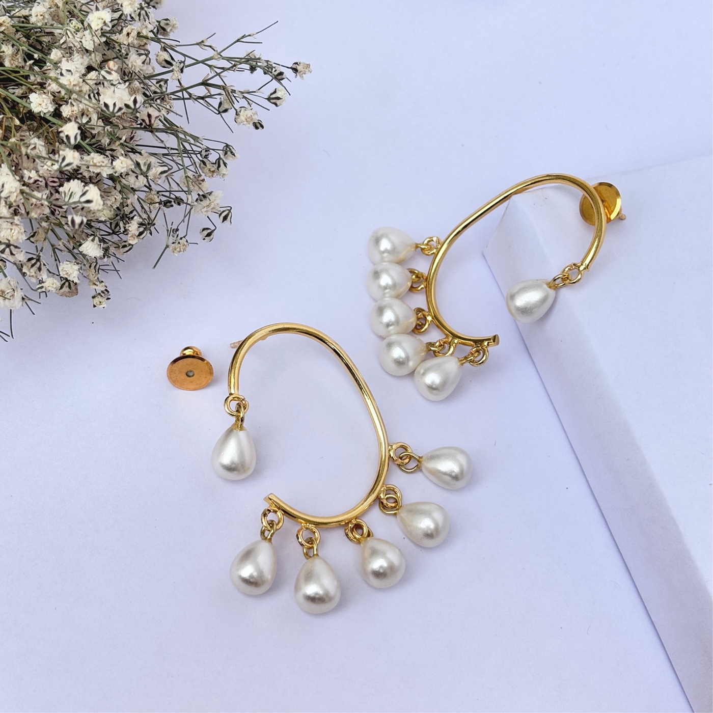 Plain C With 12 S Pearl Drop Studs